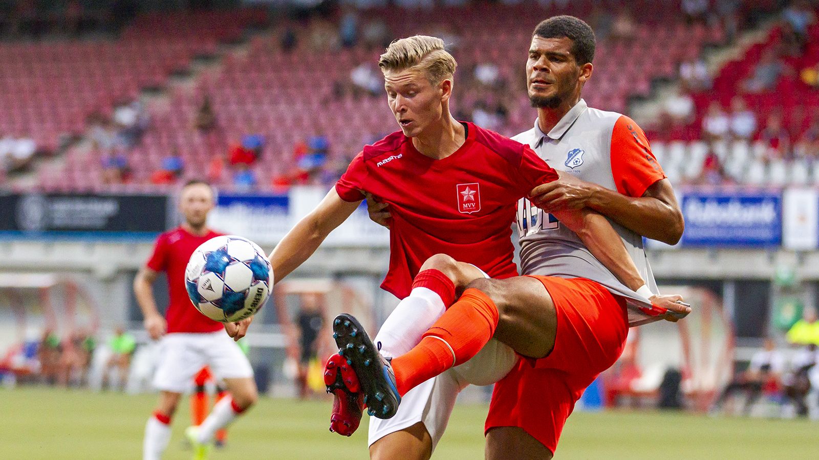 Kleine oefennederlaag tegen MVV Maastricht - FC Eindhoven